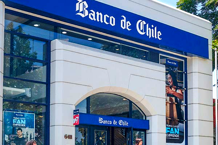 Banco de Chile y Microsoft firman acuerdoestratégico para integrar IA ...